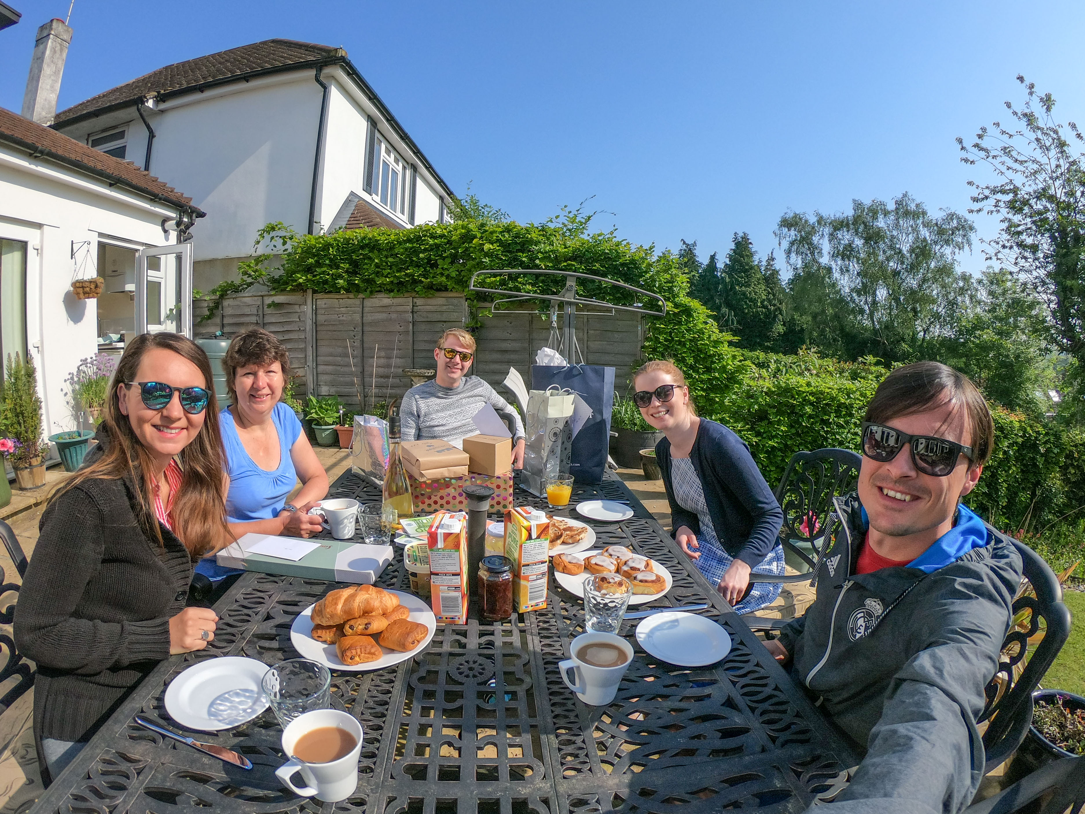 Vlogs England – sLOVEnians travel