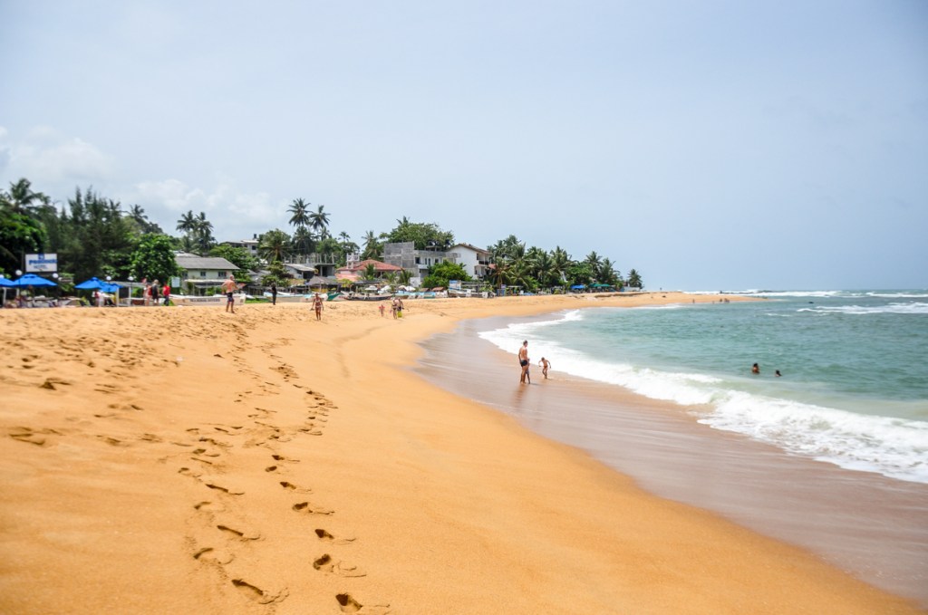 Short guide to the beaches of south Sri Lanka – sLOVEnians travel